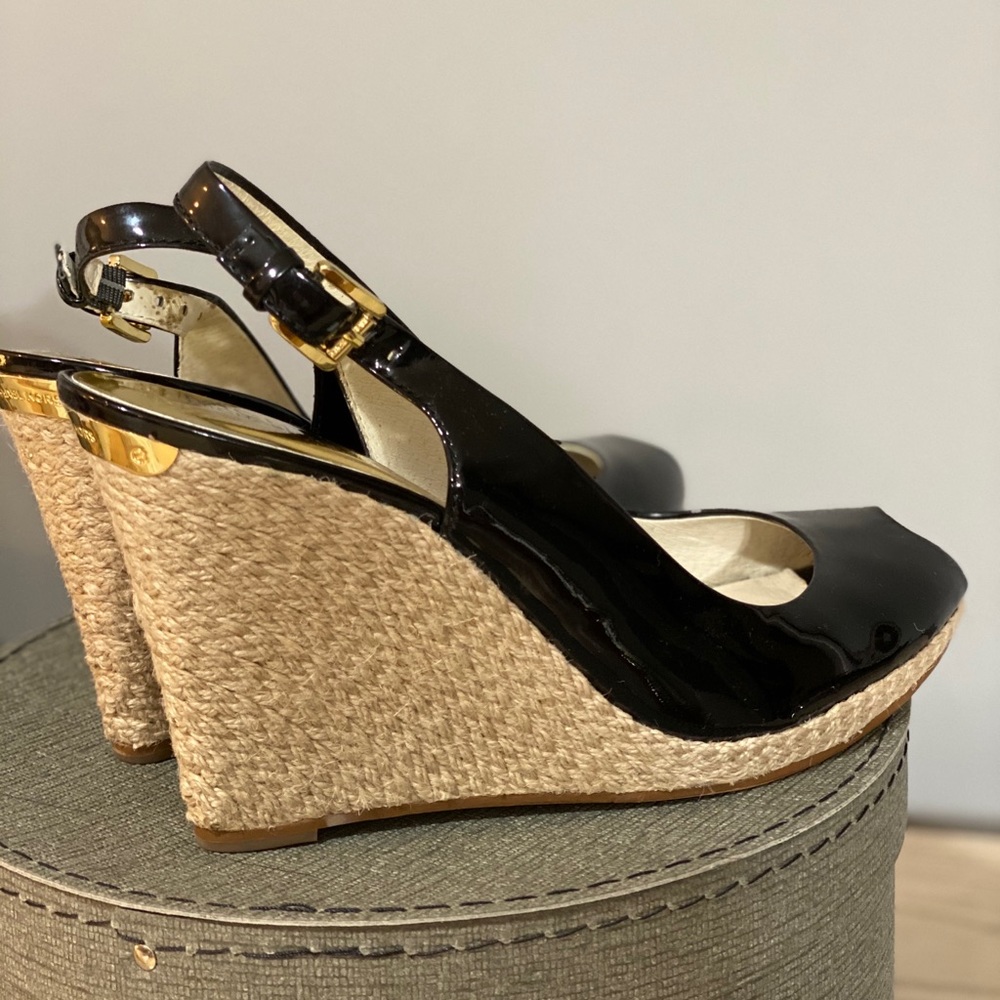 Michael Kors Peep Toe Platform Sandals Gem